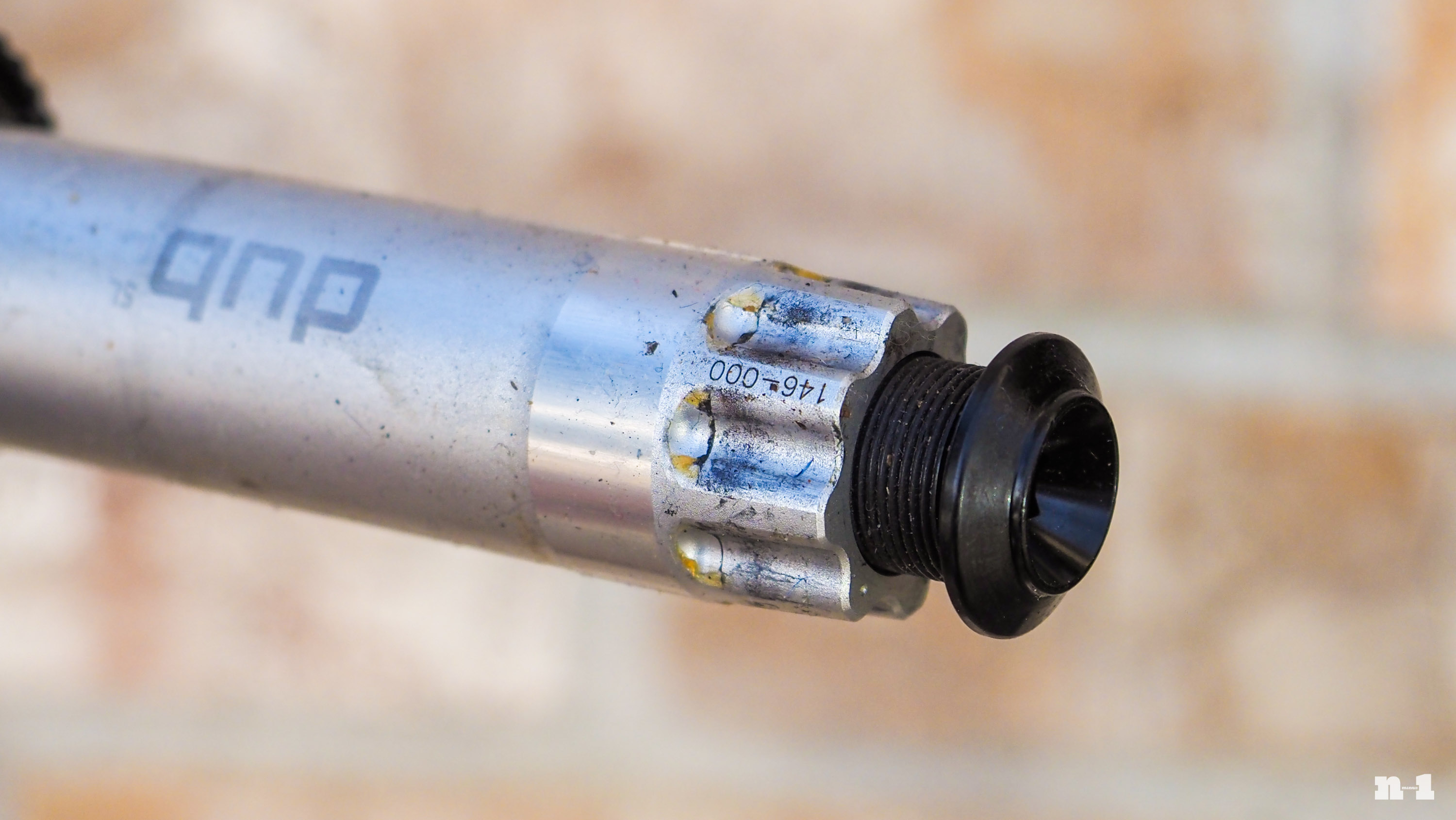 Stop skinning your knuckles on crazy-tight SRAM DUB crank bolts