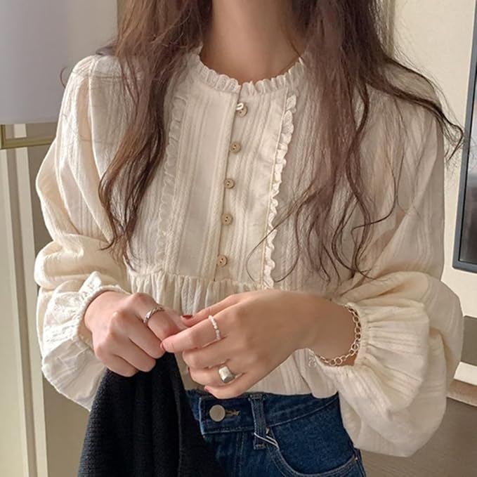 How to Build a Cottagecore Capsule Wardrobe