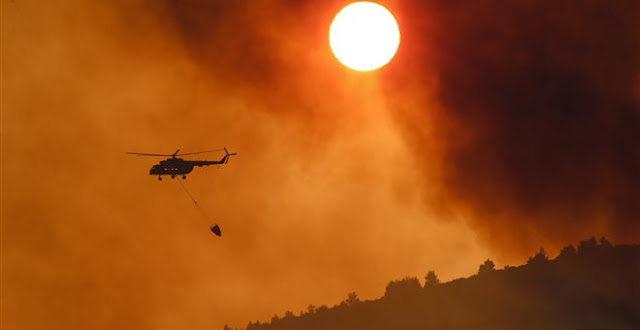 Αφού κατακάψανε τη νοτιοδυτική Ζάκυνθο τώρα, καίνε Κ Α Ι ΤΗ ...