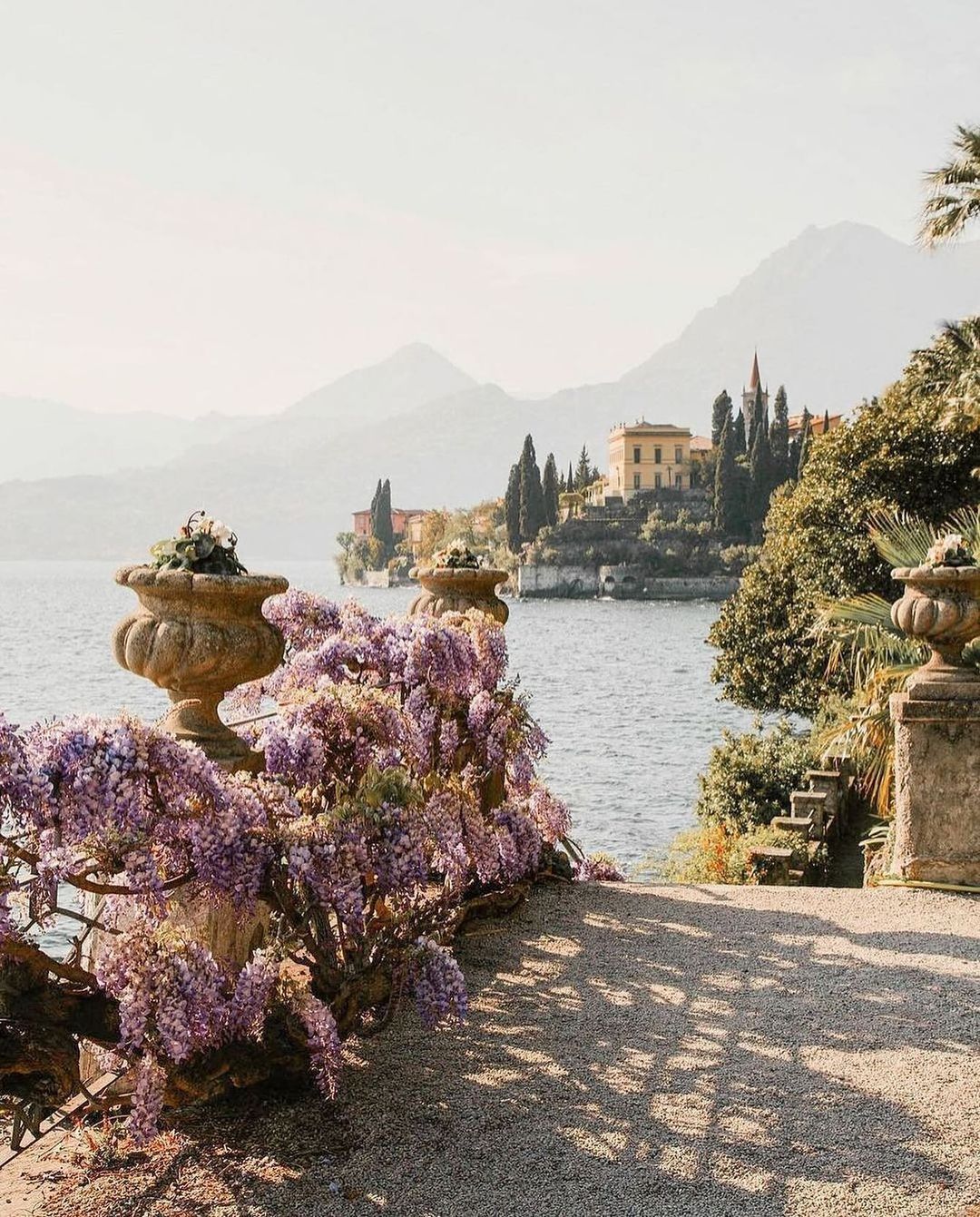 Listening, Reading, Thinking, Shopping, Watching / 13