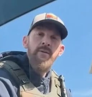 Edmond Bertrand on Substack: "Internet, please help us find out who this federal agent operating ...