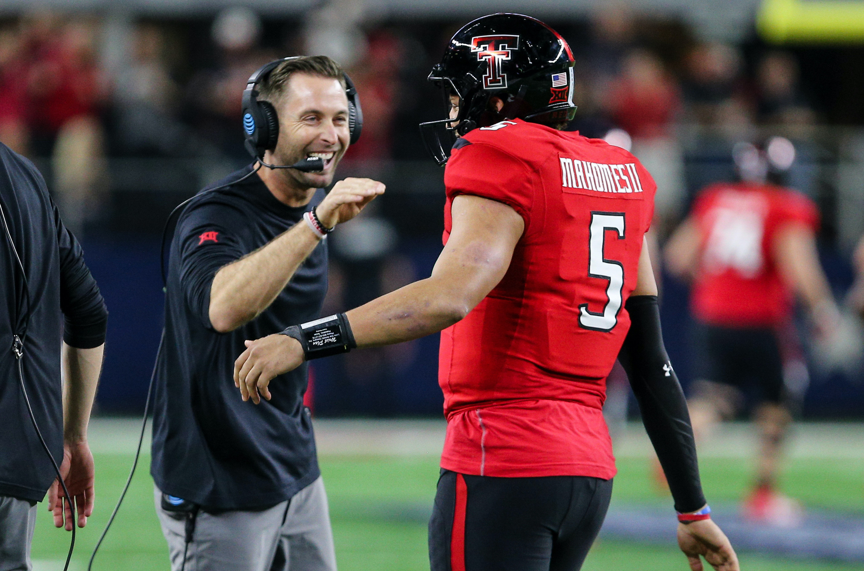 The story of "Magic Mahomes" - by Tyler Dunne - Go Long