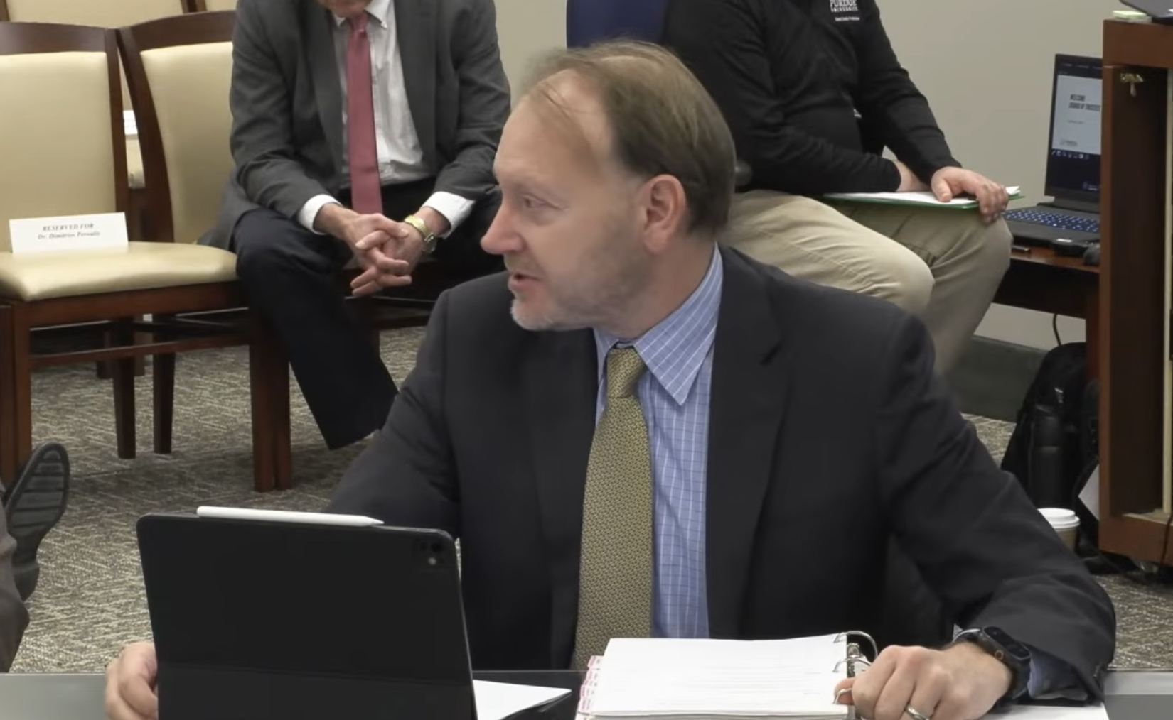Purdue Faculty Group Calls For Provost S Resignation Wider Vote Of No