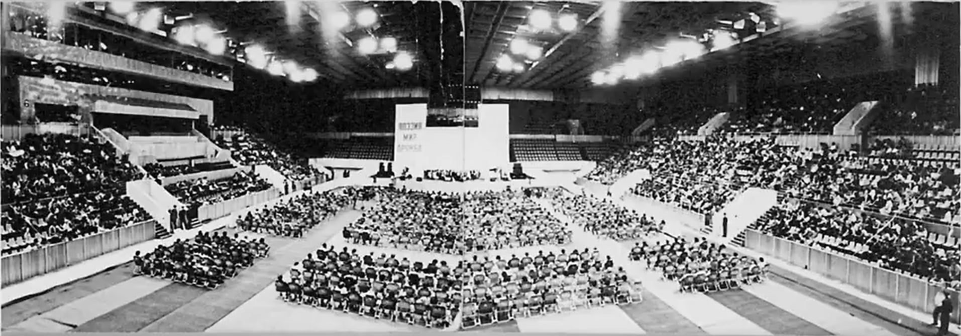 Poet James Ragan Remembers Touring the Soviet Union with Bob Dylan