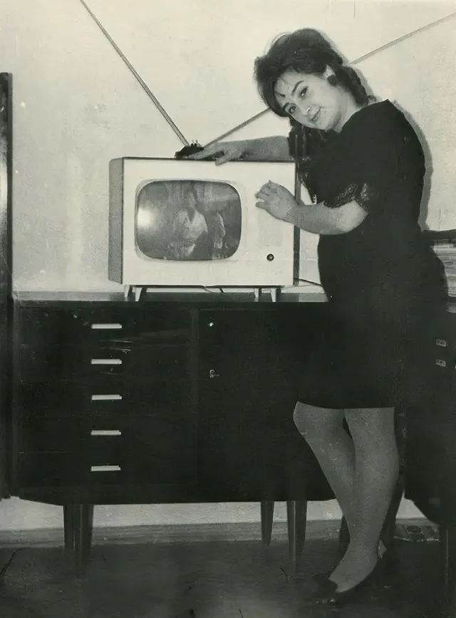 Glimpsing a New World: How the Soviets Celebrated Television – Vintage ...
