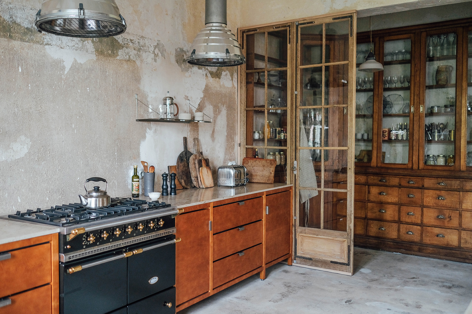 Studio Kitchen Tour - by Laura Muthesius&Nora Eisermann