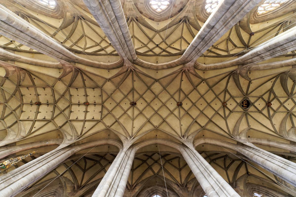 Northern Gothic Devotion vs. Renaissance Humanism