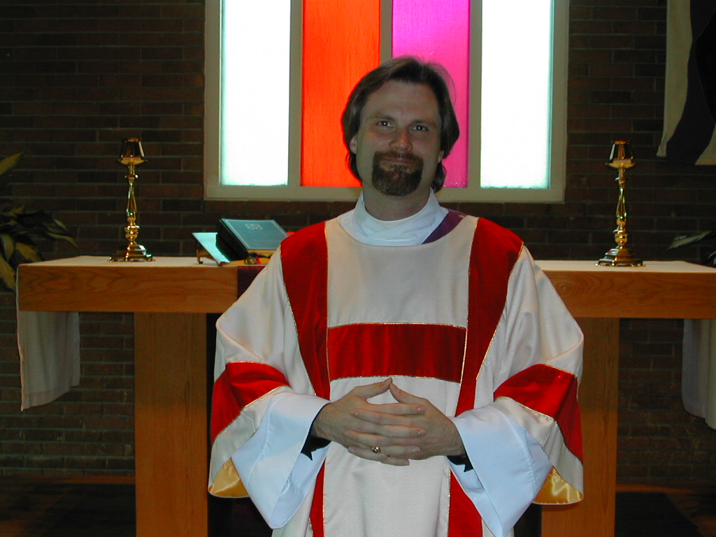 Explaining Lutheran Vestments: The Chasuble