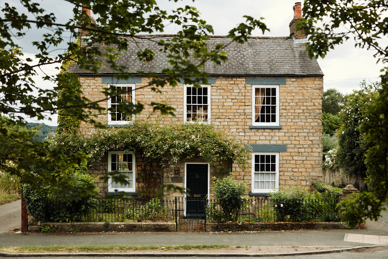 The Househunter - Mad About The House by Kate Watson-Smyth