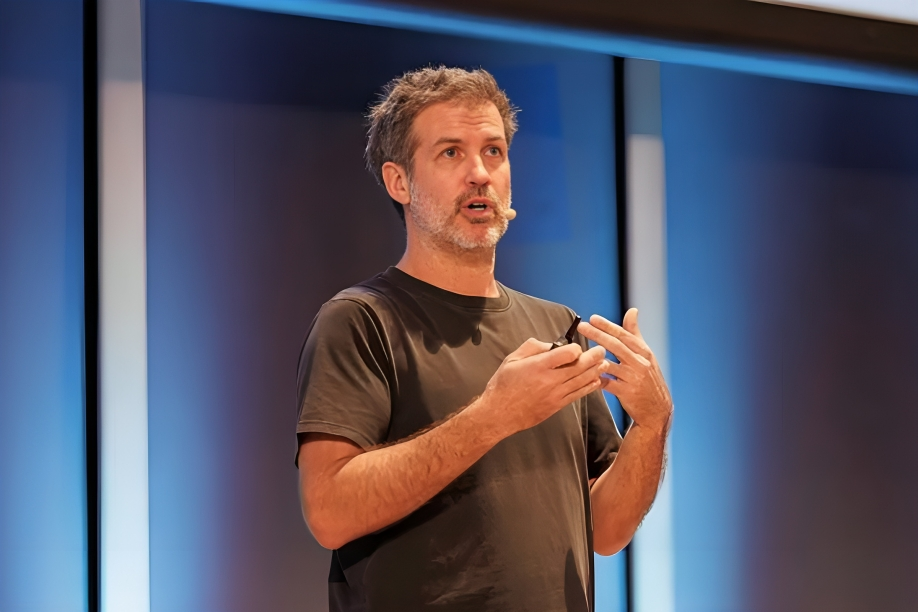 The Billion Dollar War for "Bluey" - Marketing Mayhem