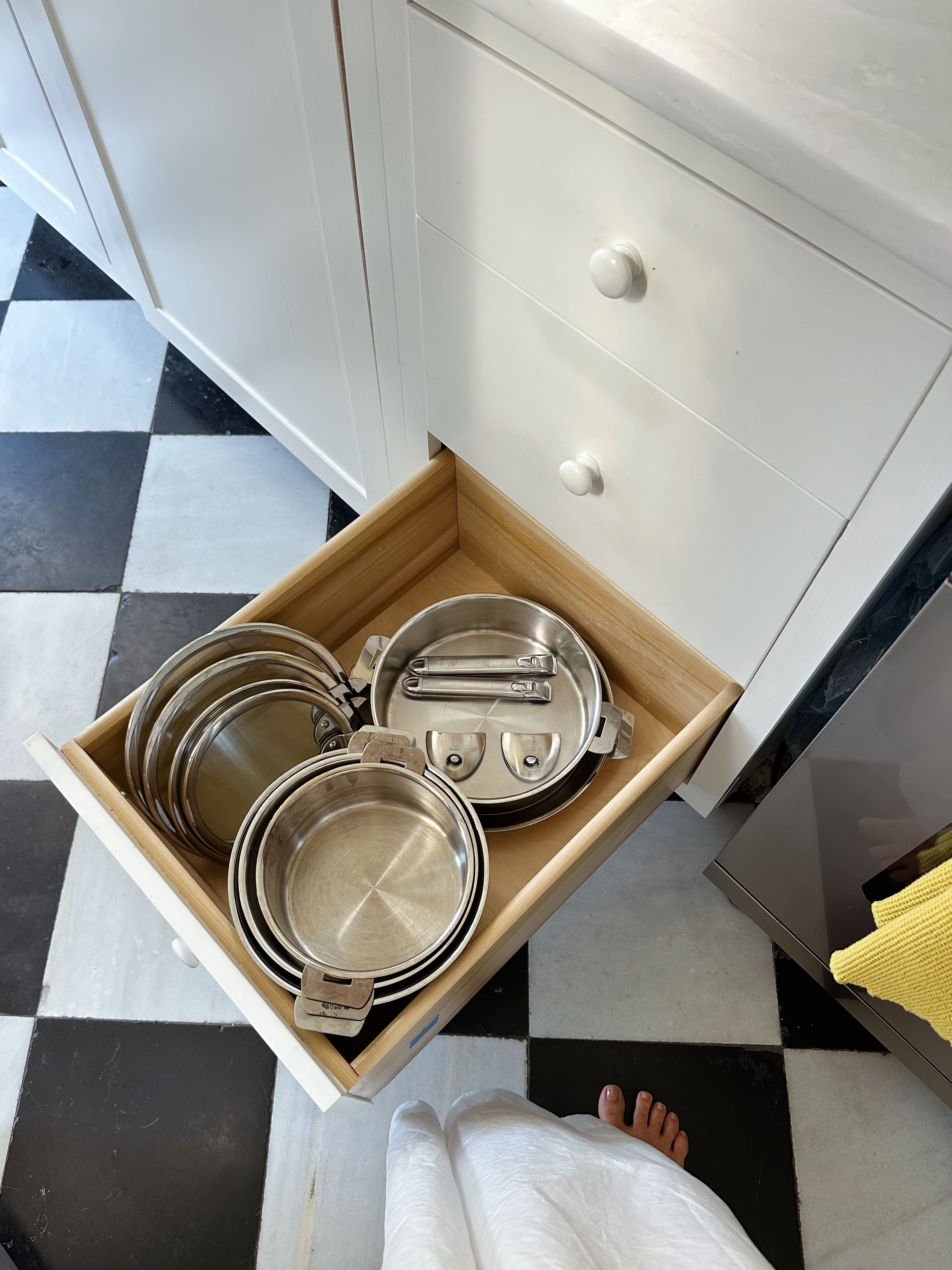 Kitchen Nonconfidential - by Chelsea Handegan