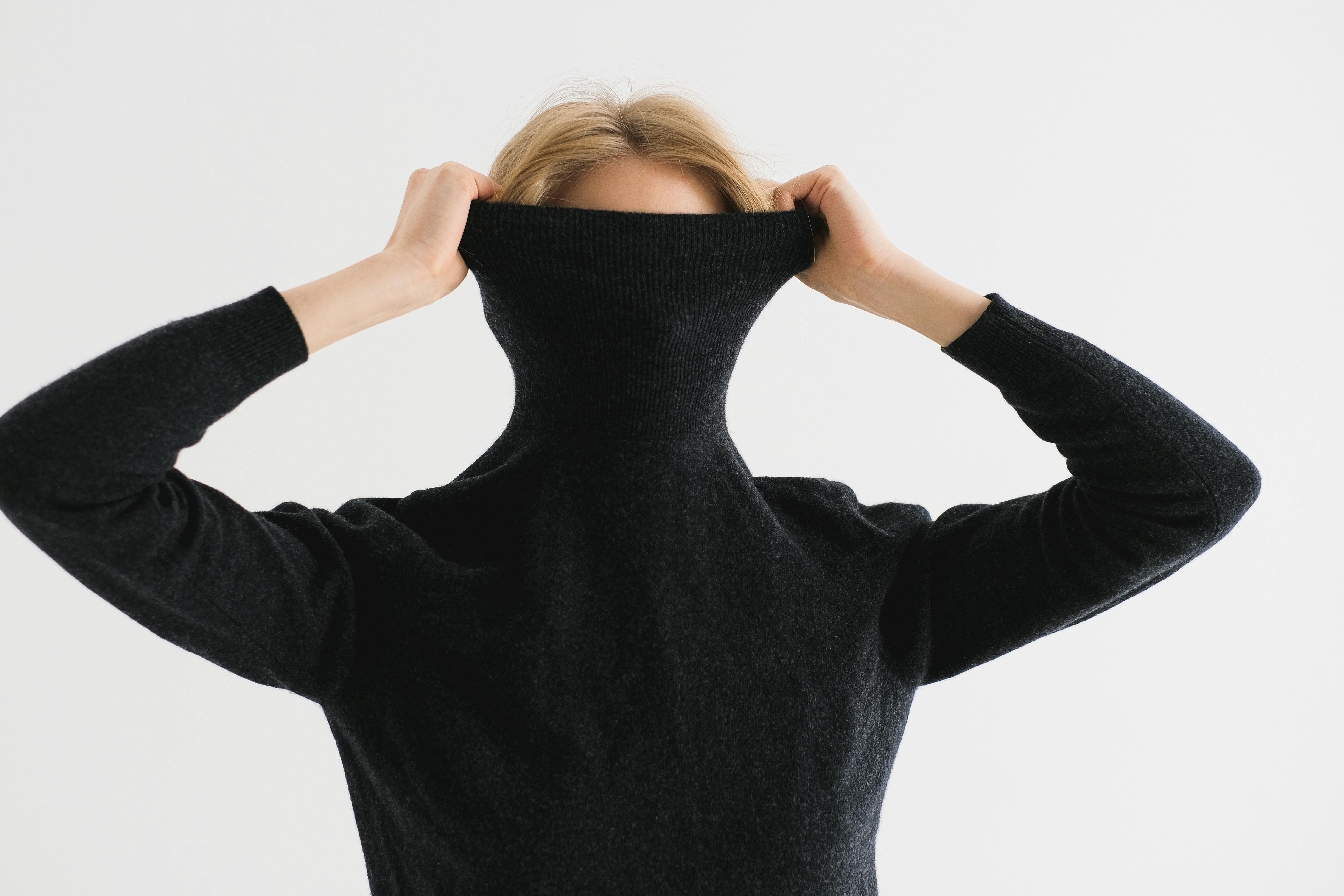 The Shy Person’s Guide to Starting Conversations (Without Regret)