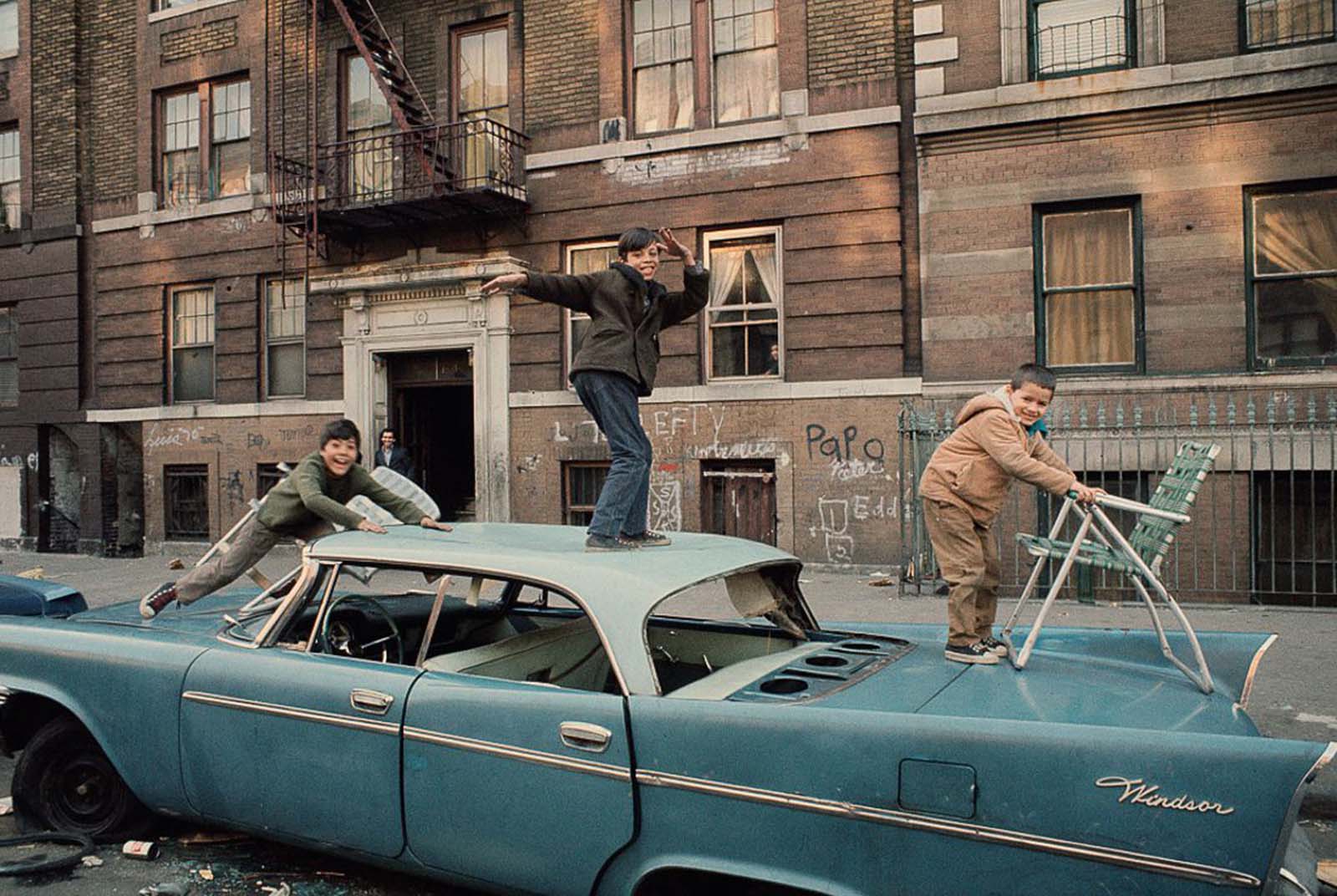 Gritty NYC: Rare Photos of 1970s Urban Life