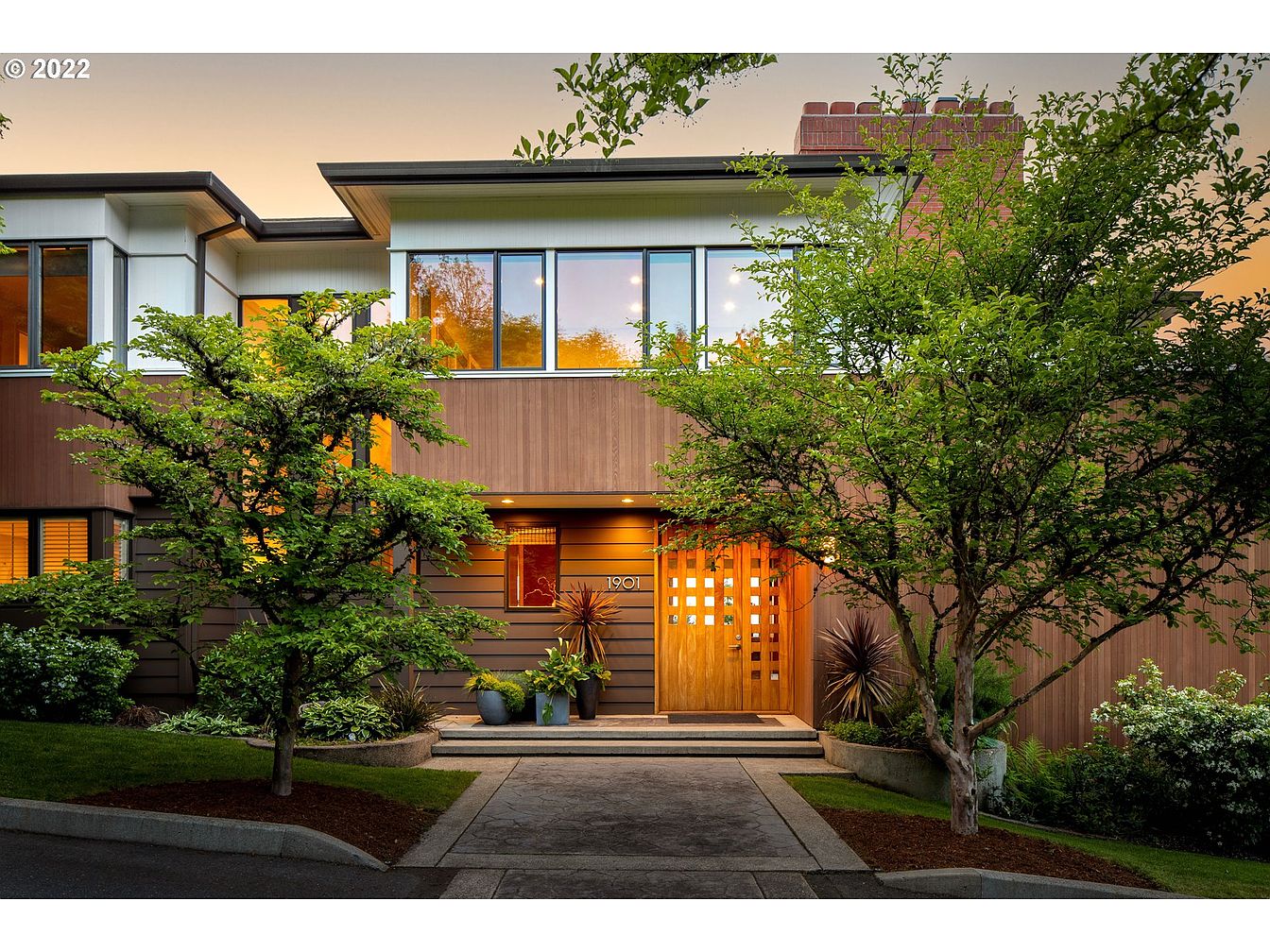 Behind The Lens with Julius Shulman - Mid-Century Mondays