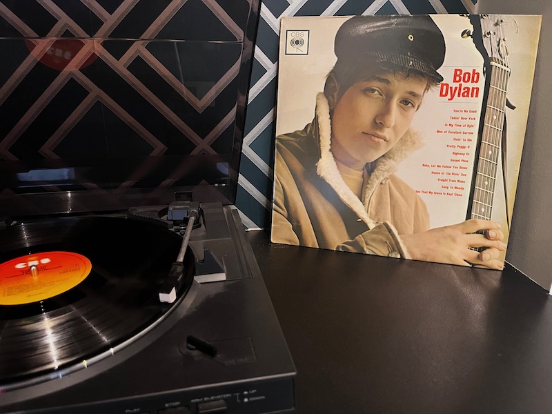 Bob Dylan's Debut Album (1962) - The FM Club