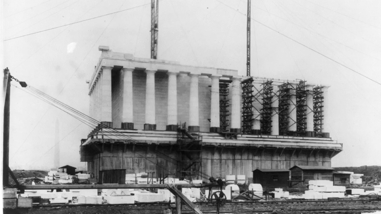 Building the Lincoln Memorial - by Dave Pelland