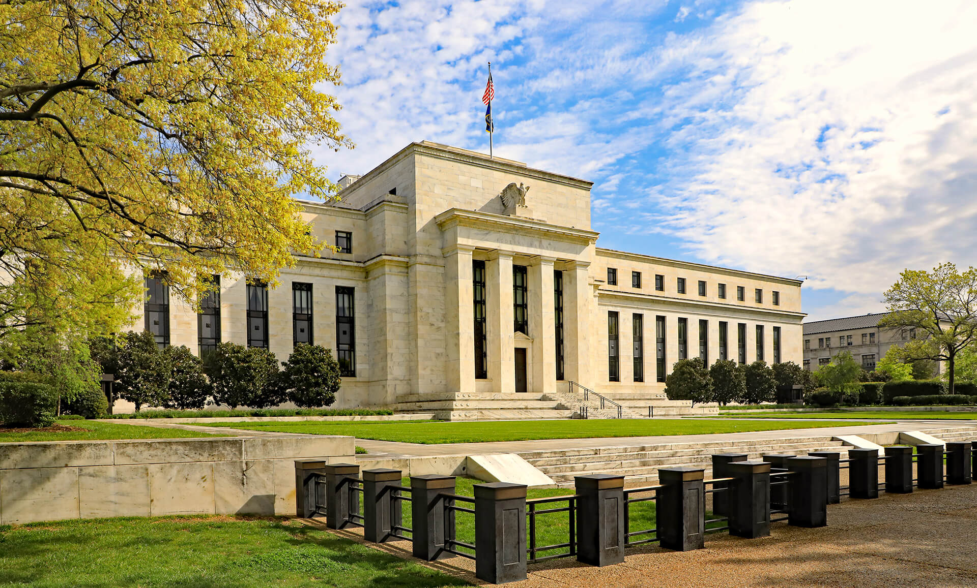 🏛 The Hidden Hand: How the Rothschild and Rockefeller Families Gained ...