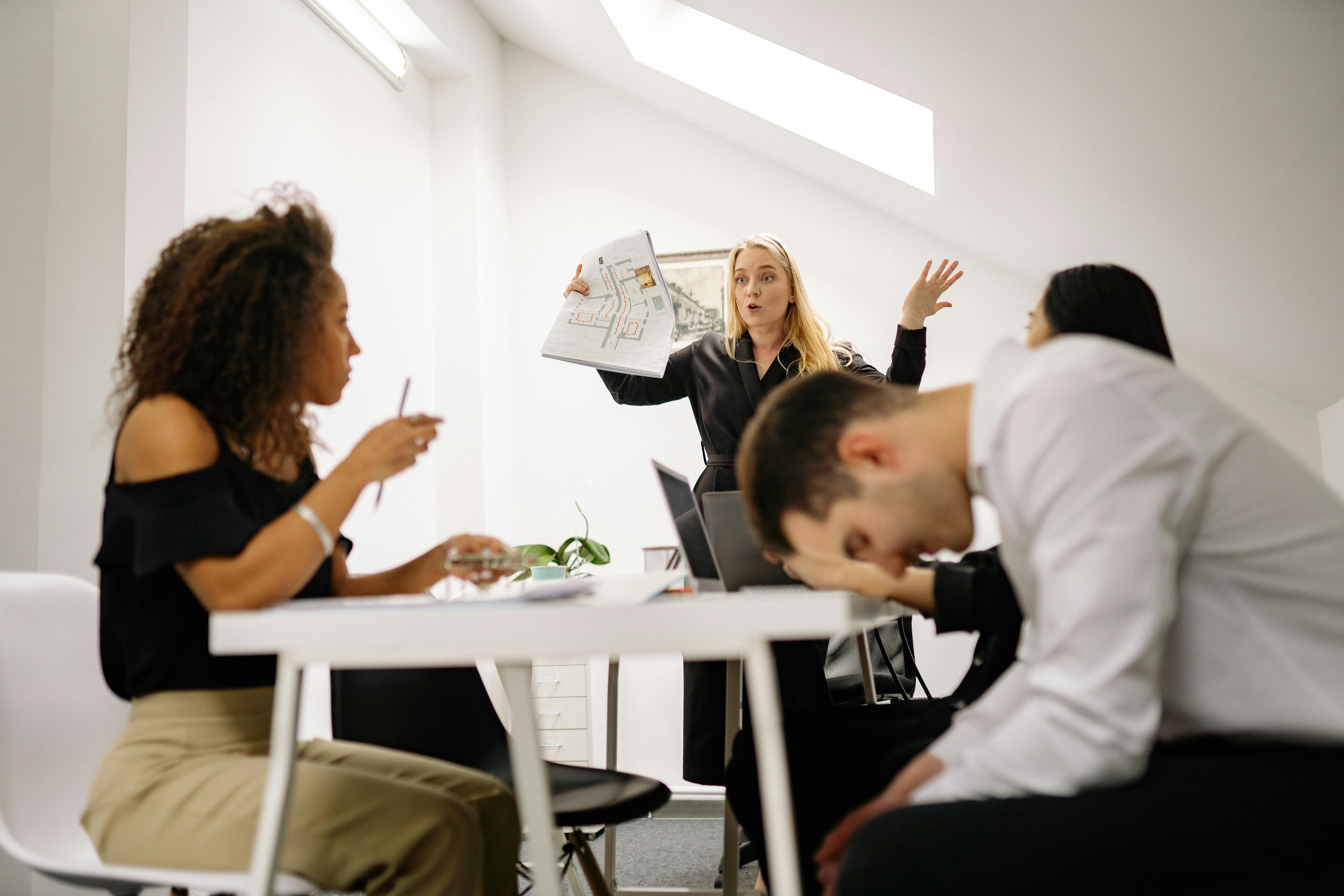 How To Deal with A Toxic Boss Without Losing Your Sanity