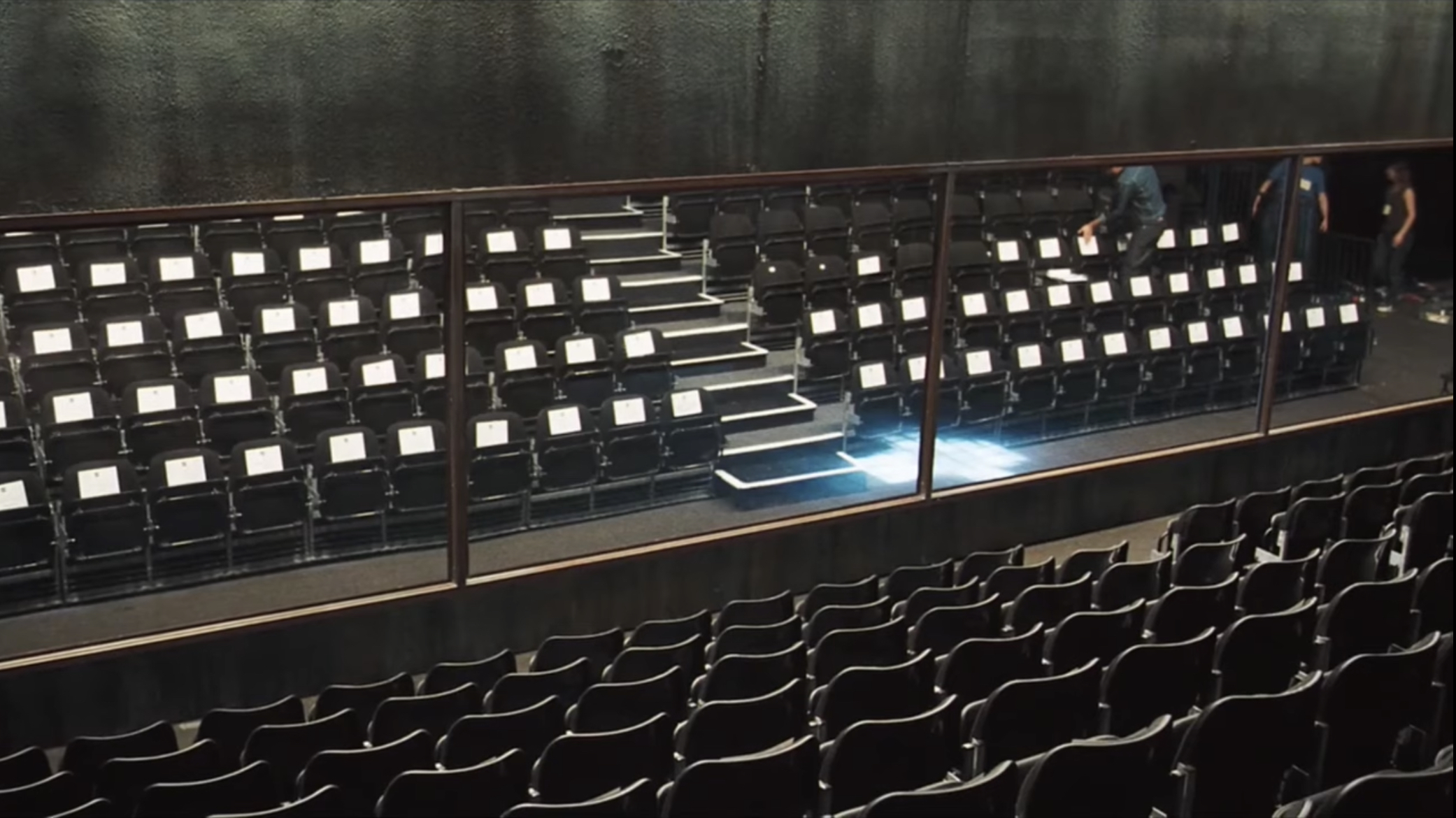 Alexander McQueen Spring/Summer 2001: Voss