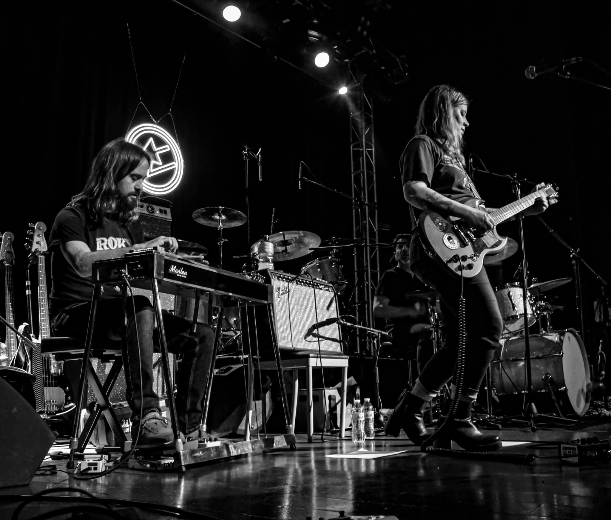 The 50 Best Rock Bands Right Now (#25-1) - RIOTRIOT