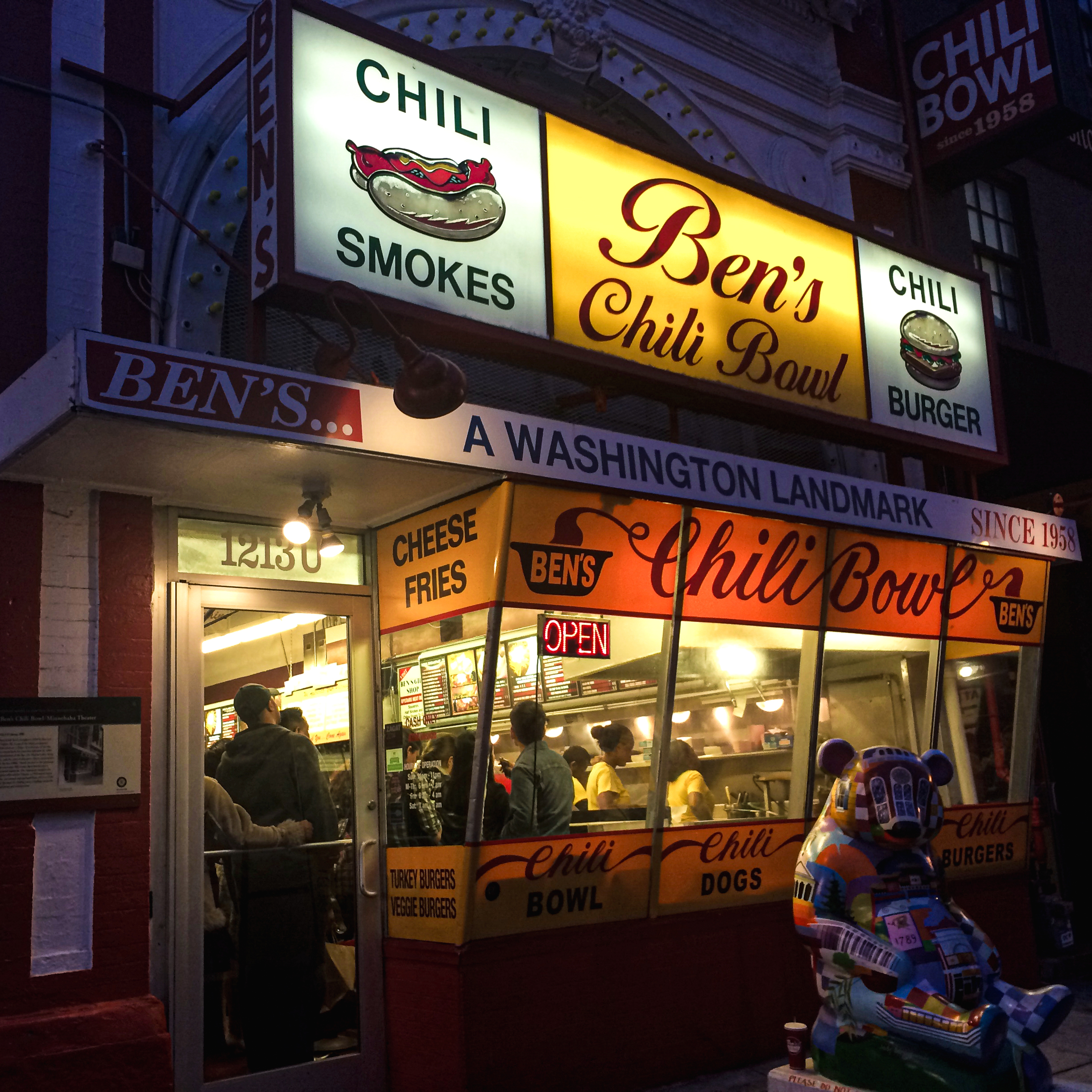6 Great Regional Chili Dogs - by Amy Cavanaugh