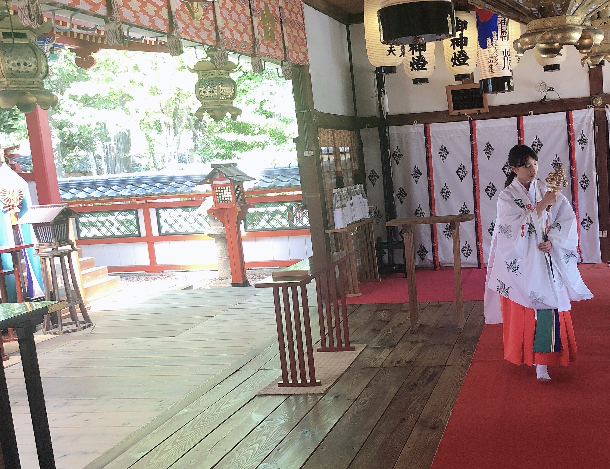 What Happens Inside a Shinto Prayer Ritual? - by Toukyo