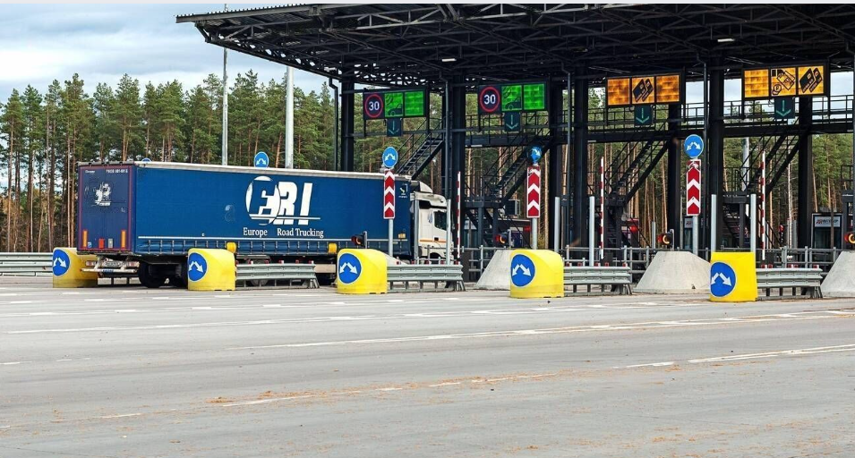 Do U.S. Ports Need More Automation? - by Brian Potter