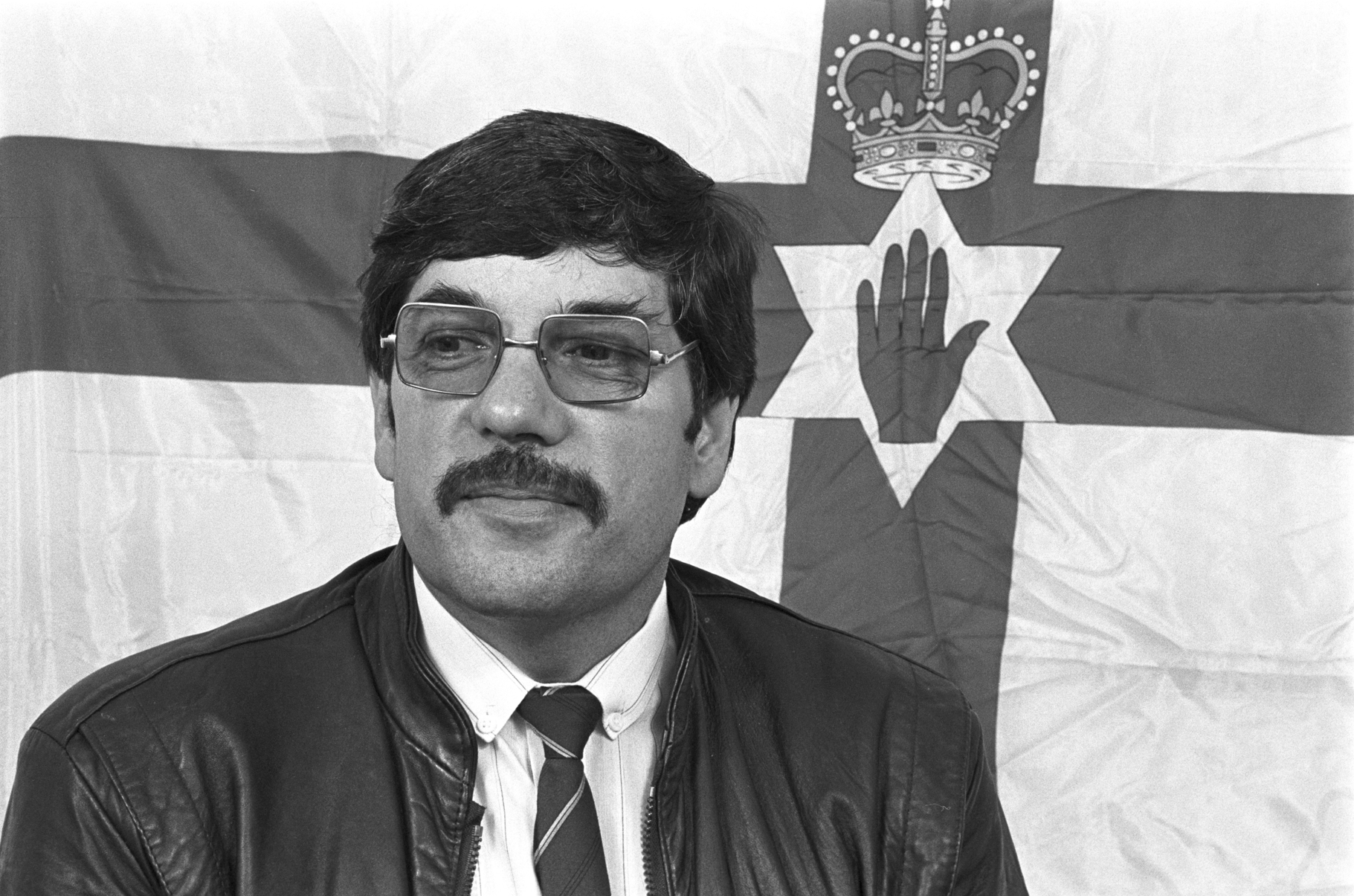The Red Hand of Ulster: - by Thomas