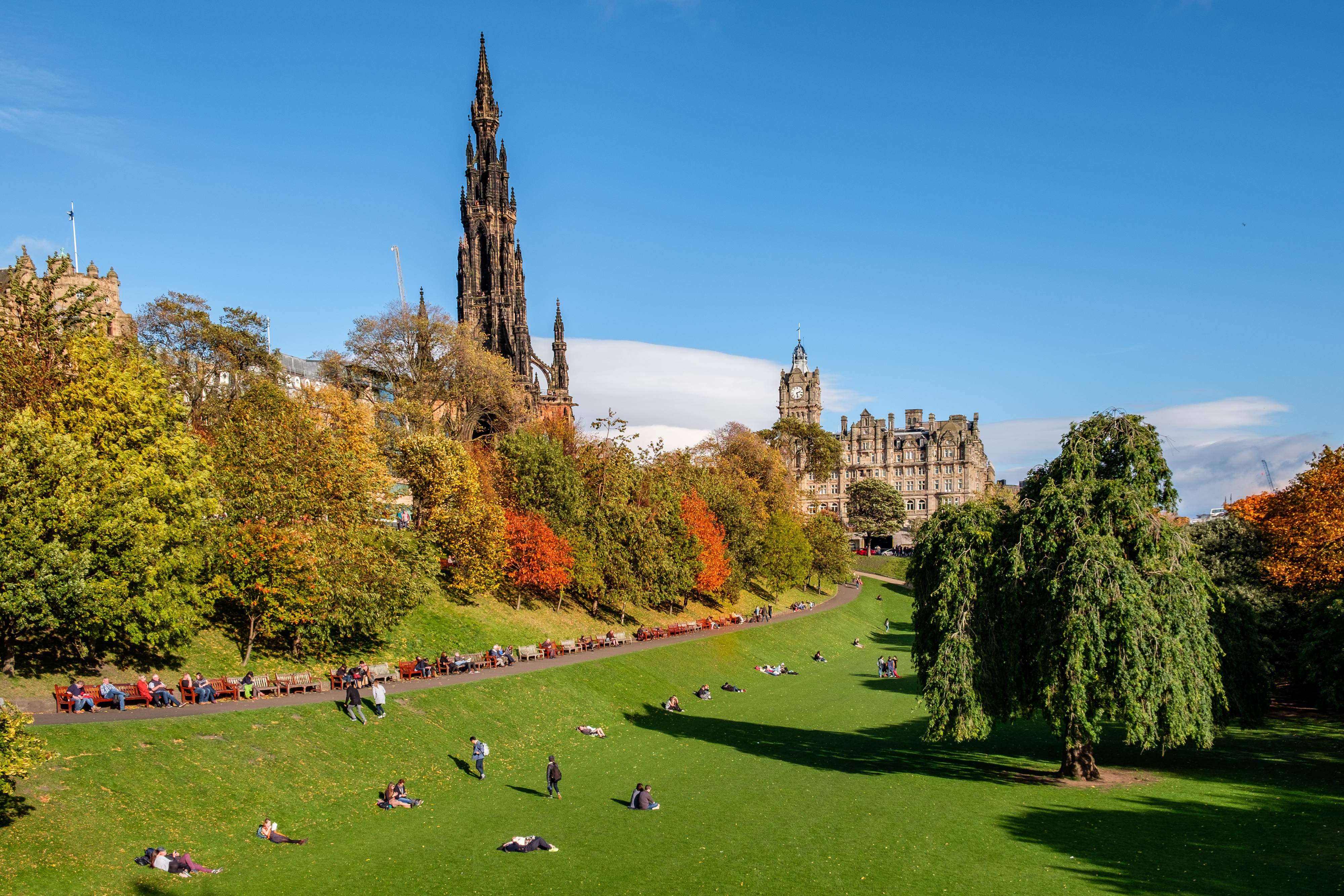 Top Attractions in Edinburgh and The Lothians for an Unforgettable Visit