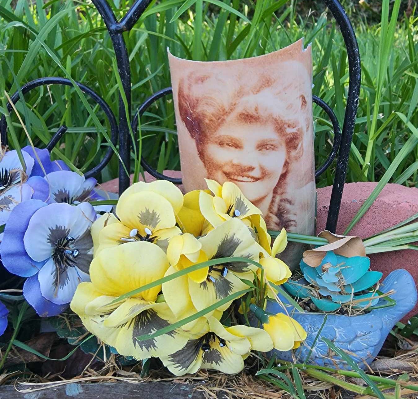 The Rise and Fall of the Biograph Girl — the First Movie Star