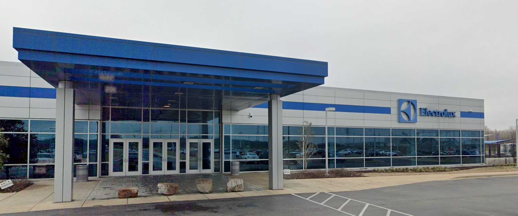 How did xAI build its Colossus data centers so fast?