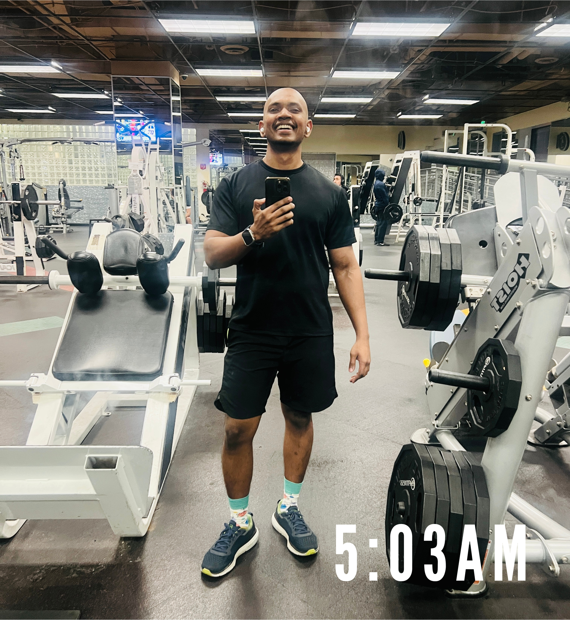 How Waking Up at 4 AM (and Owning My 5 AM Workout) Transformed My Life