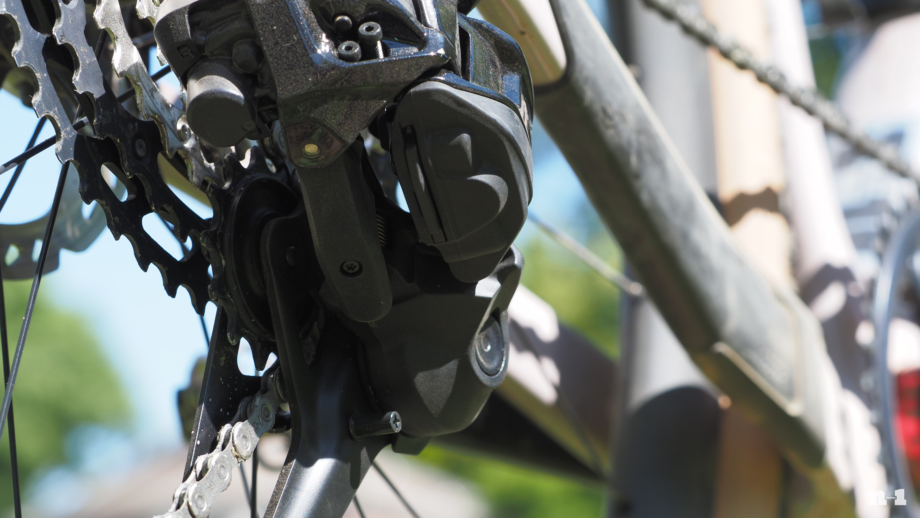 Shimano GRX Di2 1x12 groupset review - by James Huang