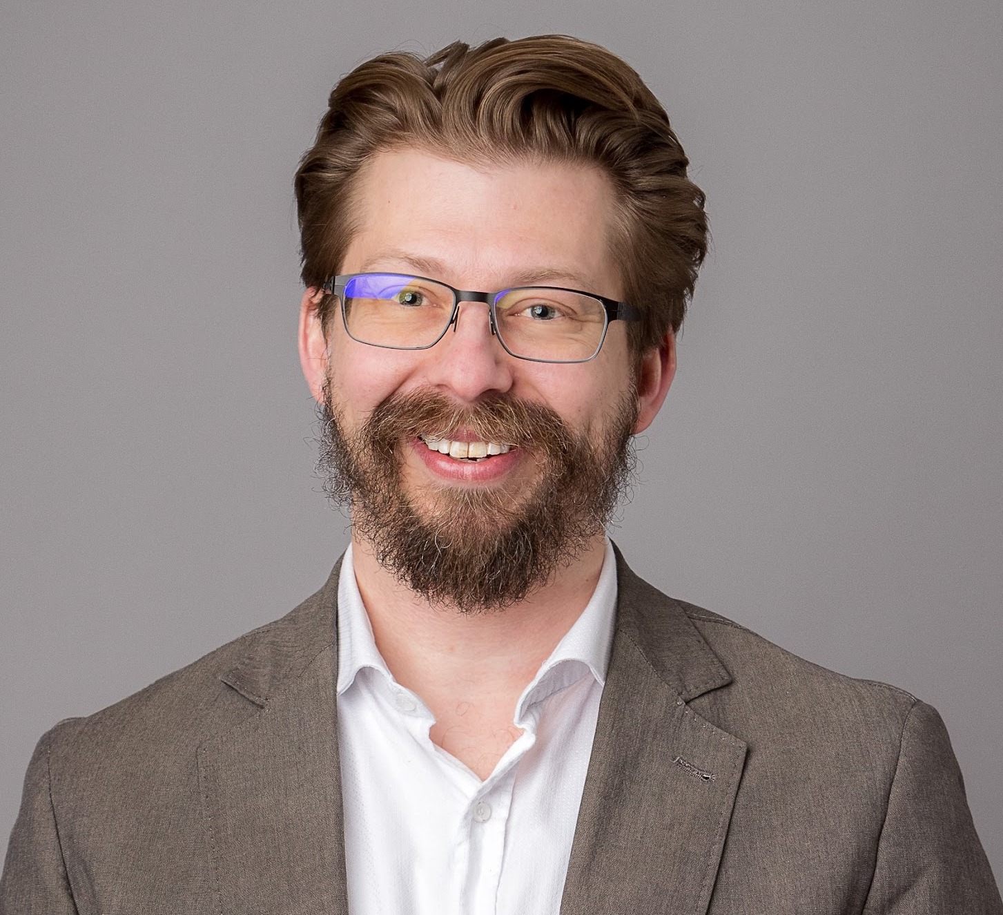 StackAware and Accuris: secure and responsible AI for digital engineering