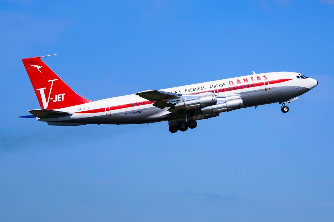 Boeing 707 : A Revolution in the Skies - Jonathan Beckett
