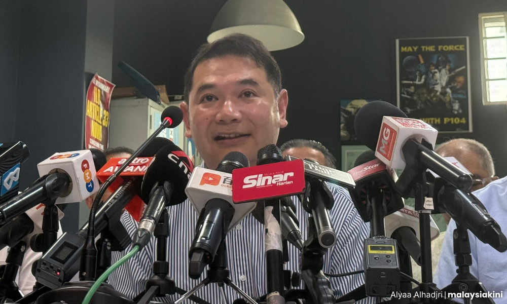 Who is behind the ‘Turun Anwar’ protests? - Murray Hunter