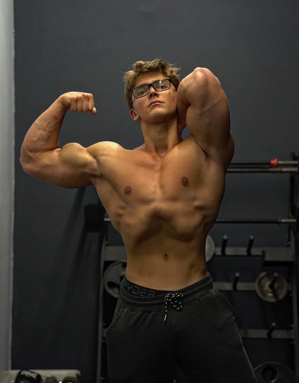 From 0 to 550,000 followers in 90 days: The Rise of 19 year old, Soren ...