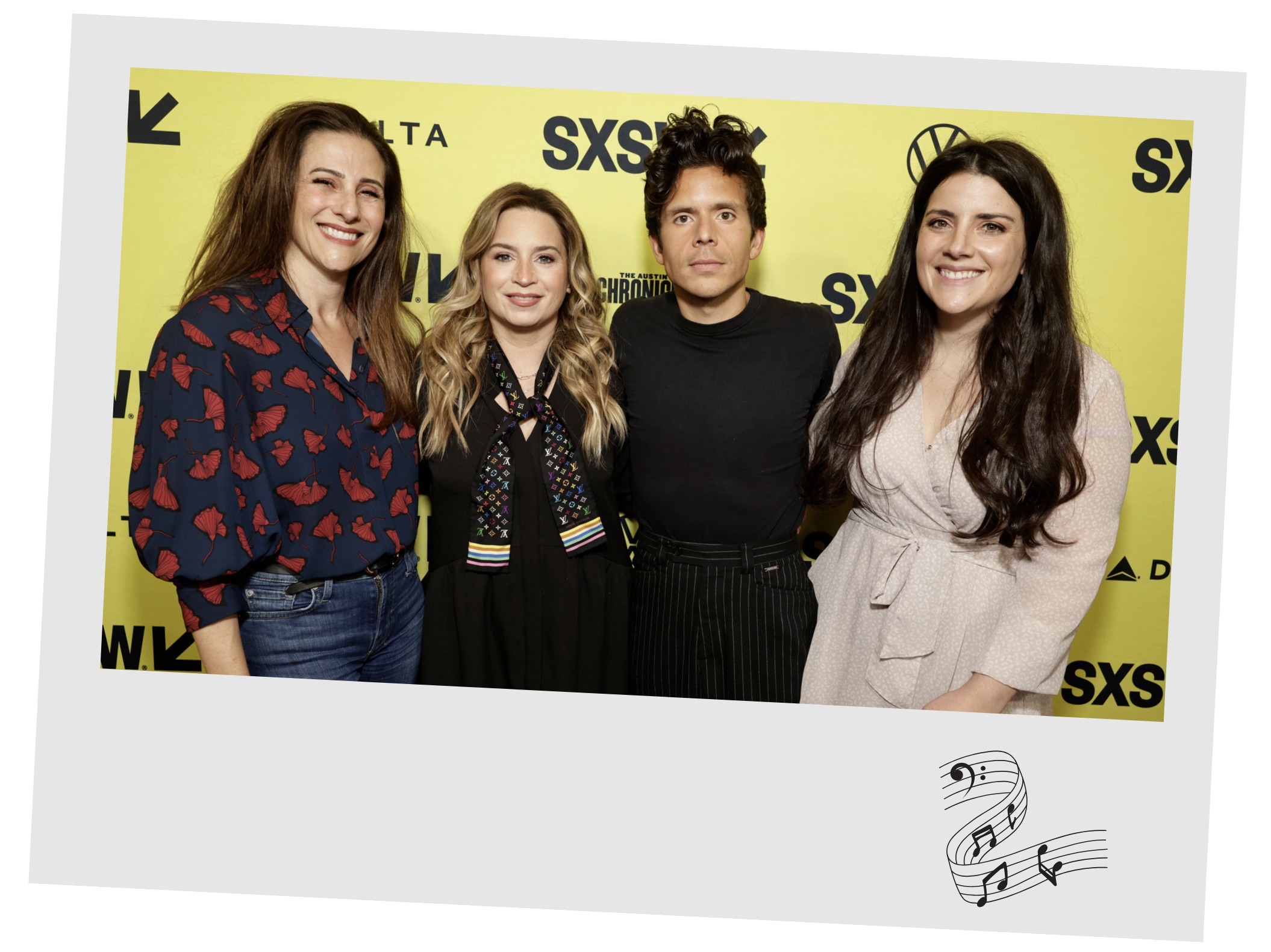 📸 Todd on the Town: From 'Apples' to Austin