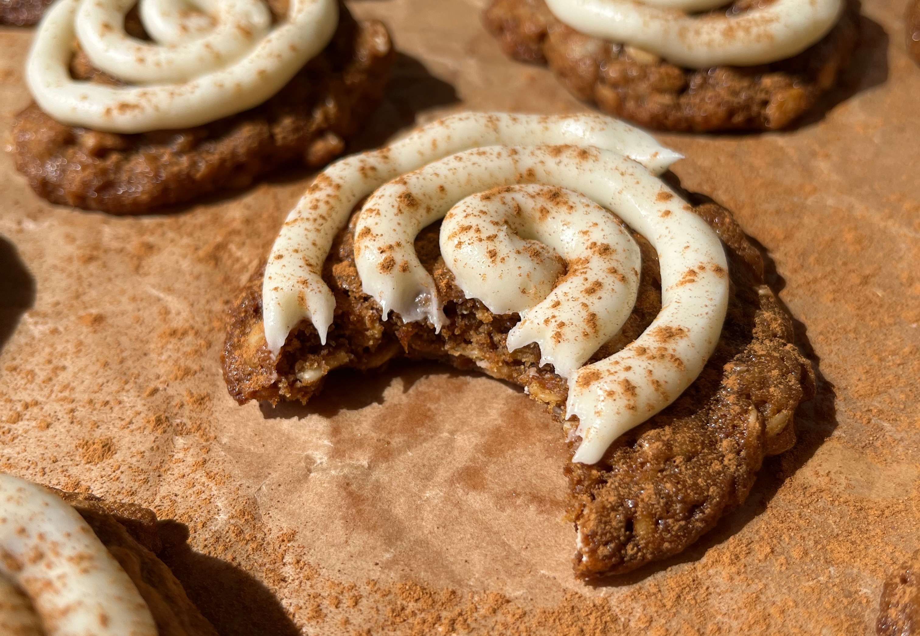 Cinnamon Roll Oatmeal Cookies - Karianna Alexa