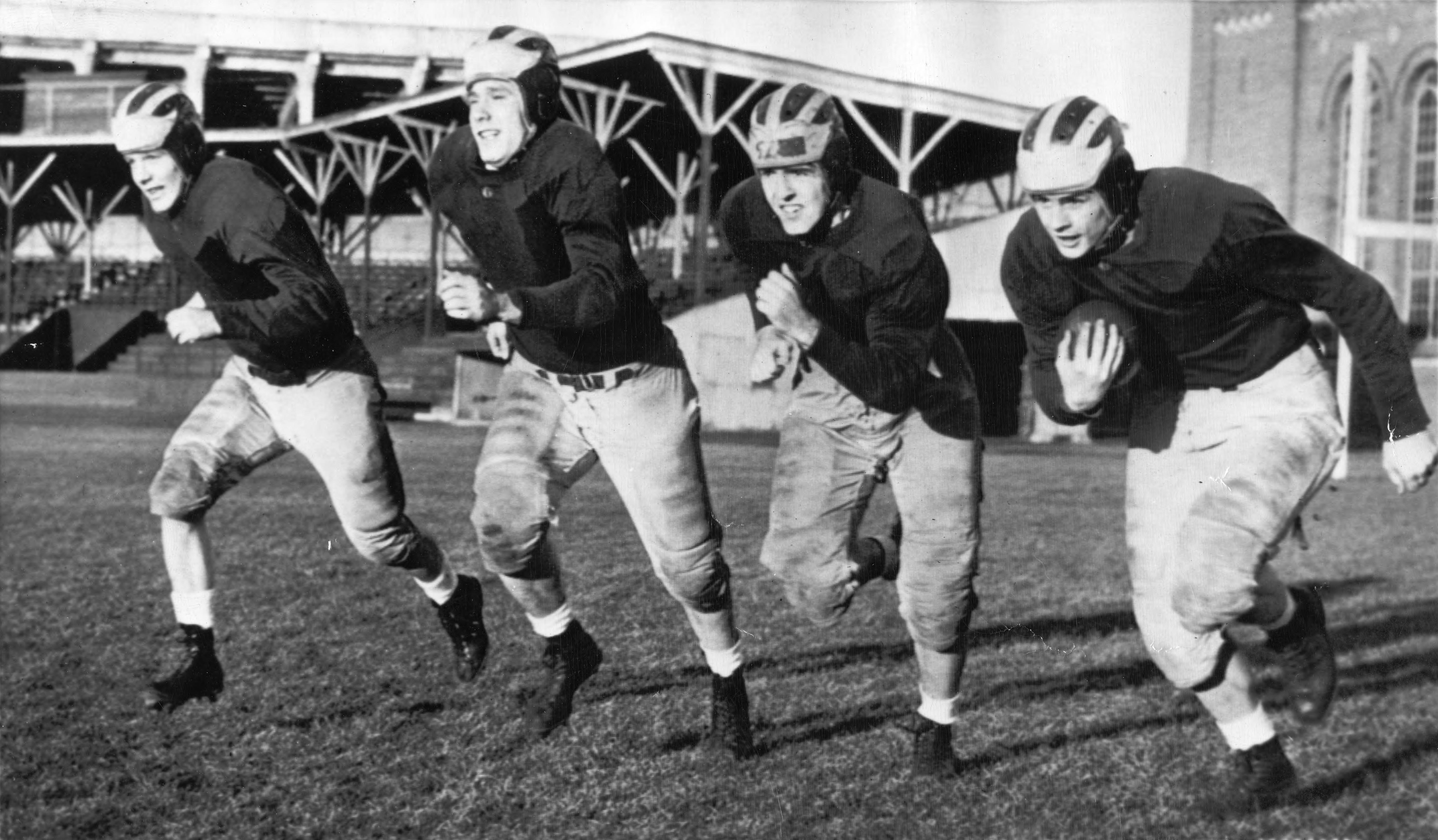 Ranking the Top 10 Michigan Quarterbacks Covers 100 Years of Greatness