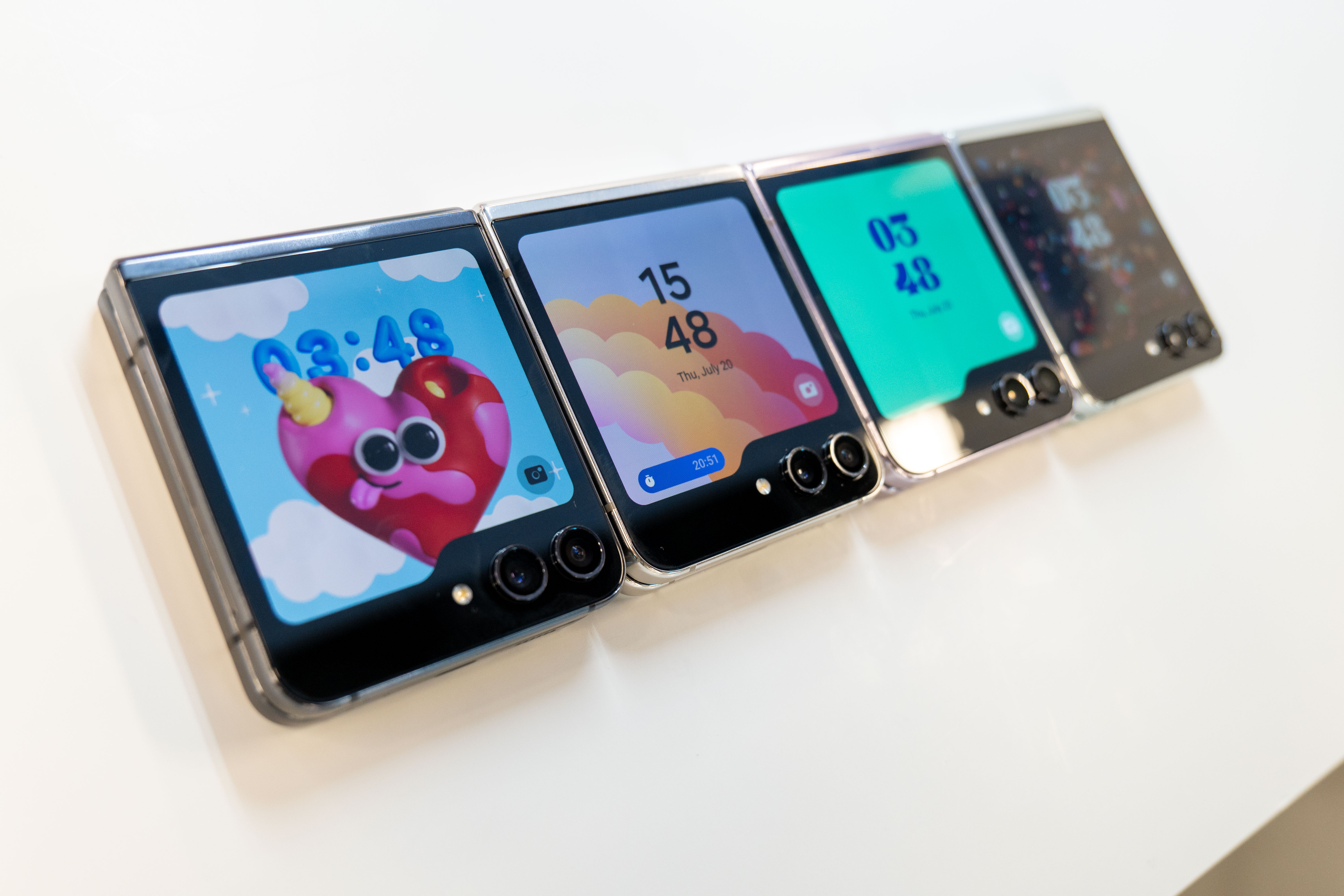 Samsung Galaxy Z Flip 5 review: the Cover Display's big 'Flex'
