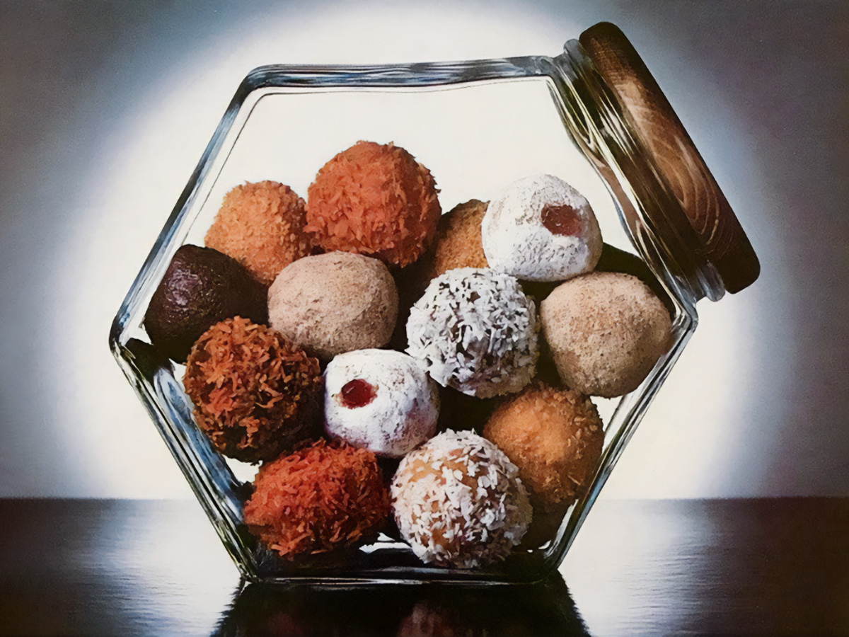 A History of Dunkin' Donuts Munchkins - The Retroist