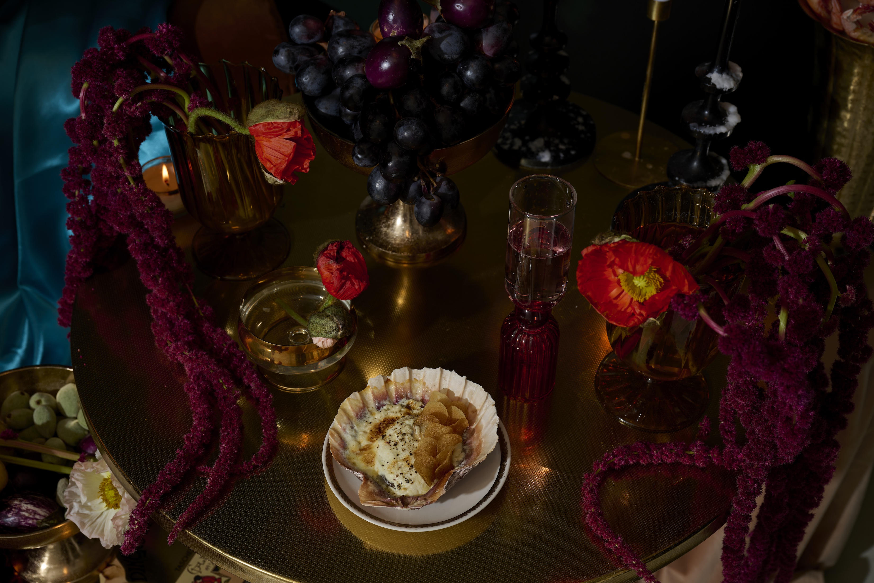 Salvador Dalí Dinner Party Guide