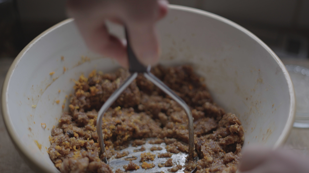 Festive Fig & Rum Bars - Nelferch