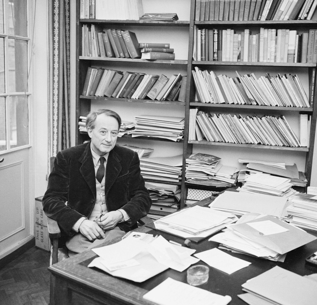 Being "Non-Aligned": Ideology, Monarchy and Conservatism
