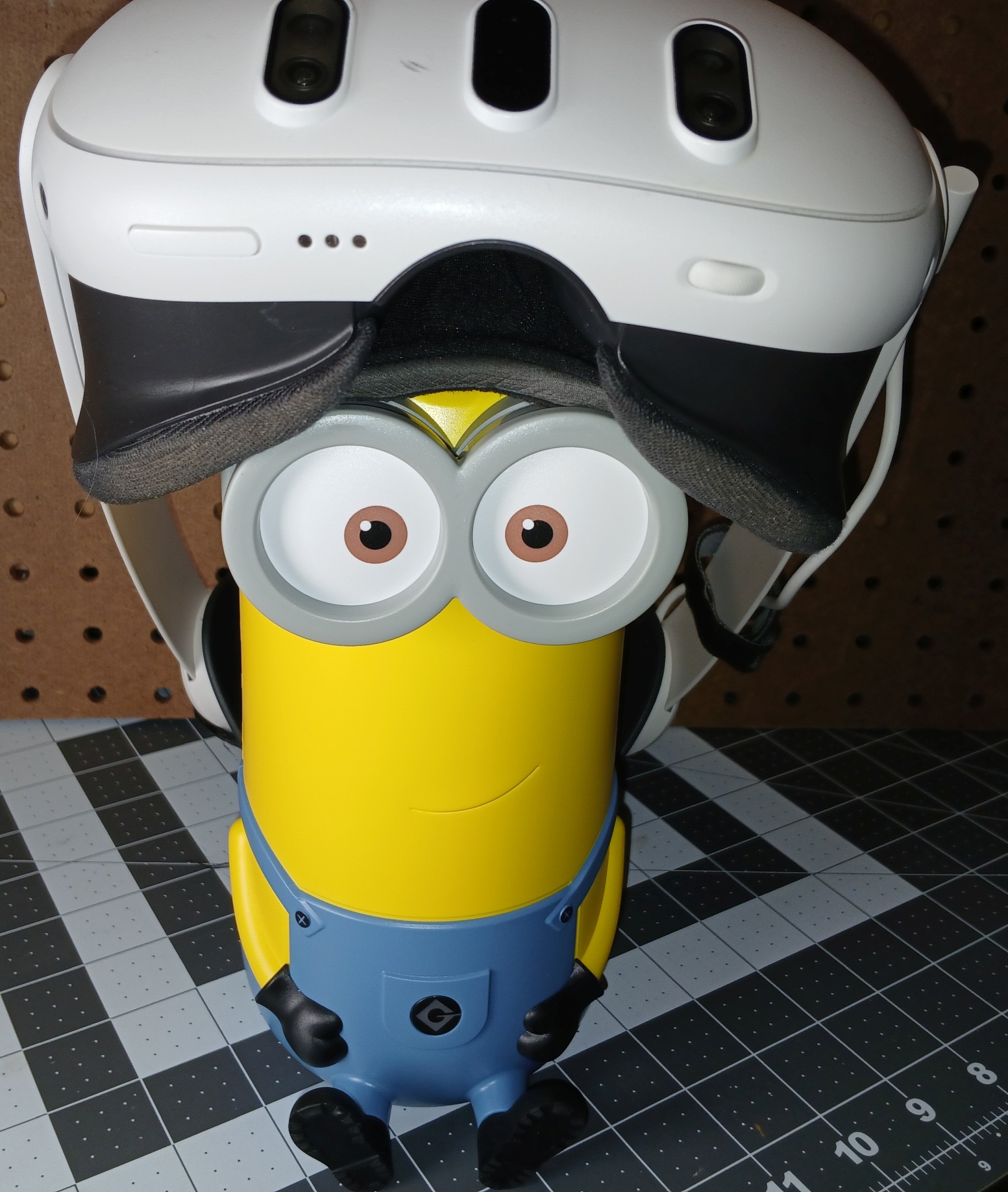 Davolink Minions Kevin Wi-Fi AXE5400 - Aboleth’s Deep Dives