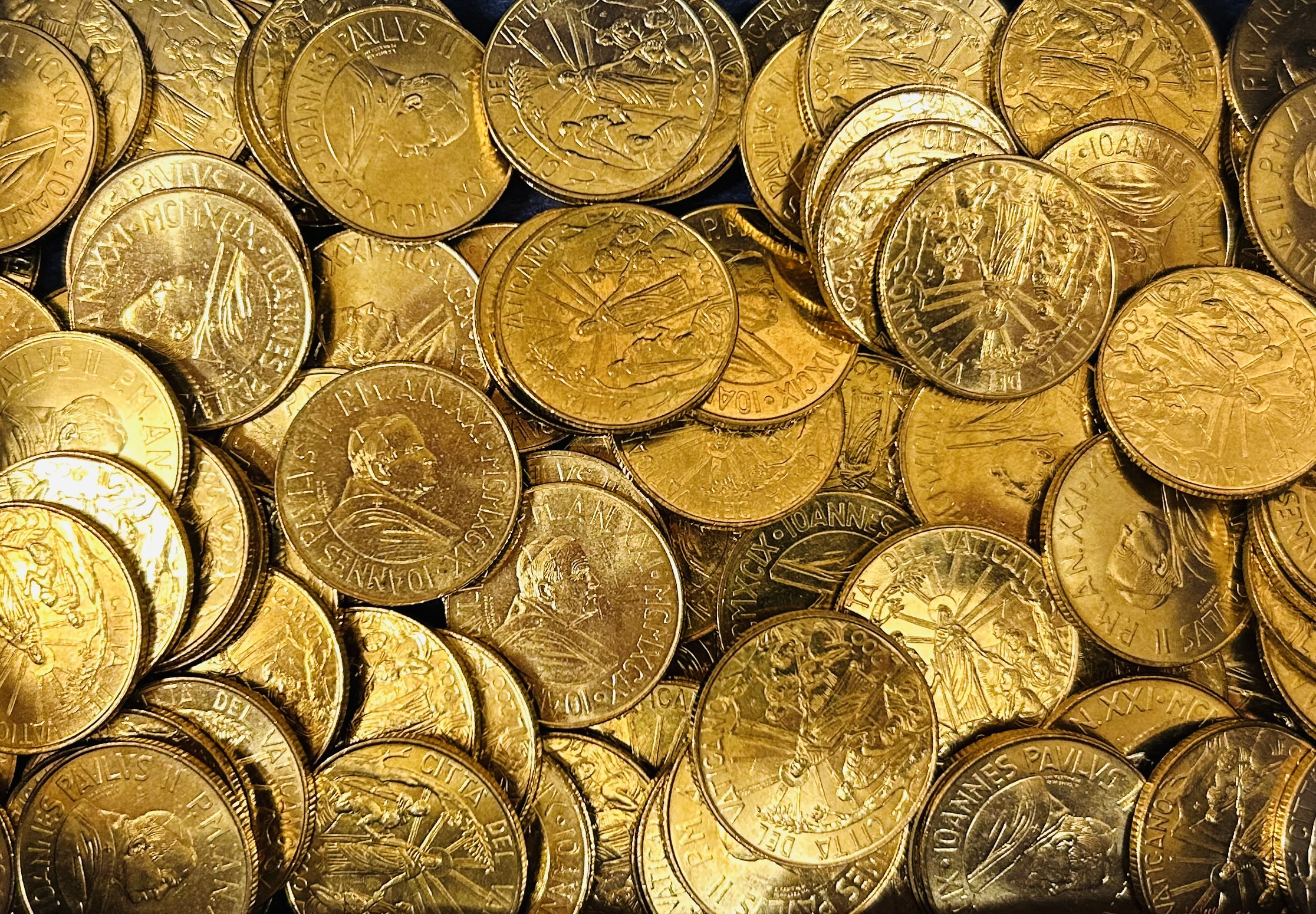 Roberto Calvi & the Briefcase of Secrets: The Vatican Bank, the Mafia, the Italian Deep State ...